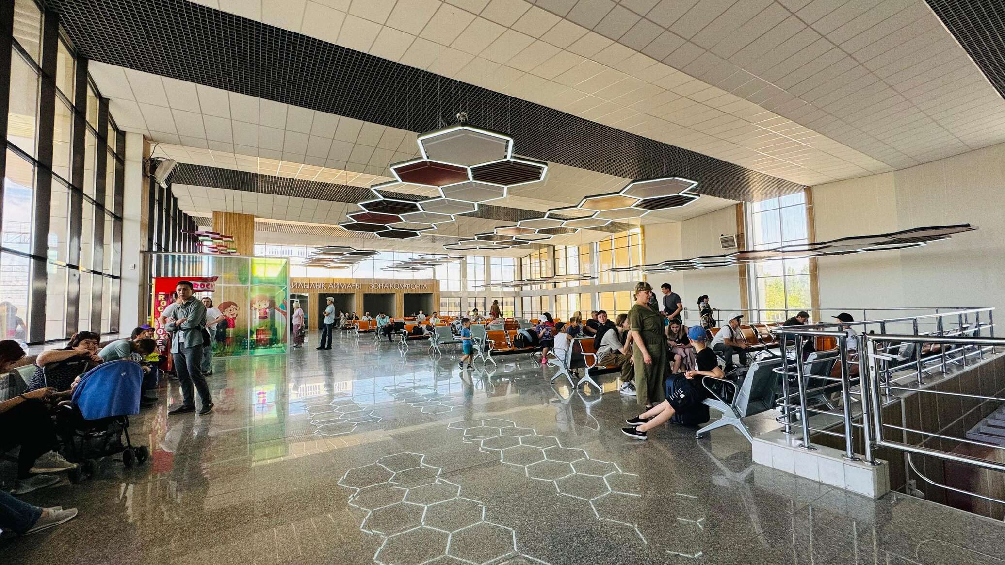 Министрлік Оралға қатынайтын жаңа вагондарды көрсетті - 04.04.2025 ...