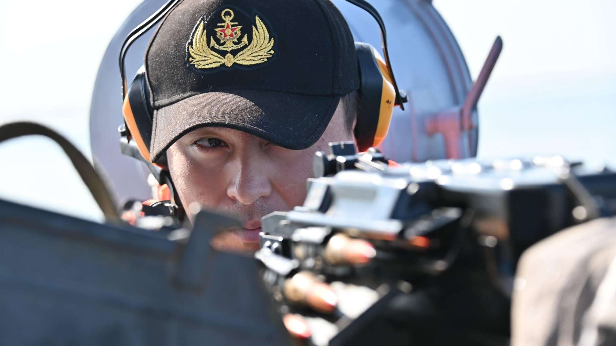 Военные корабли и вертолеты Казахстана вместе разбили условного ...